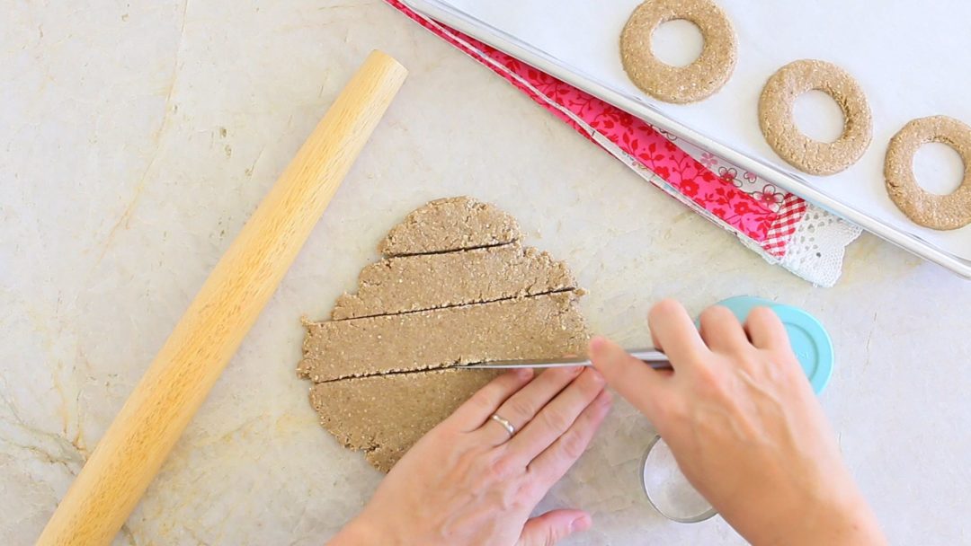 Oat Banana Cinnamon Teething Cookies – GF & vegan +6M | Buona Pappa