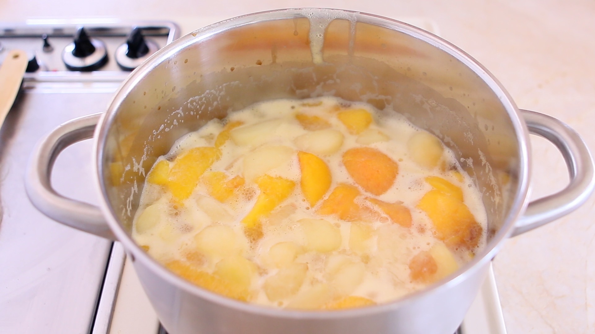 Homemade Fruit Juice: Peach +6M | Buona Pappa